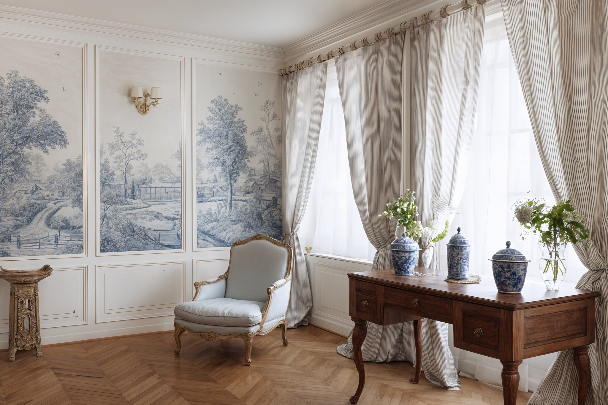 How to Make a Small Room Look Bigger with Wallpaper | Best Colors ...